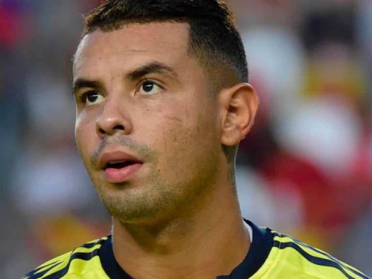 Polémico gesto de Edwin Cardona contra los jugadores de Corea del Sur ...